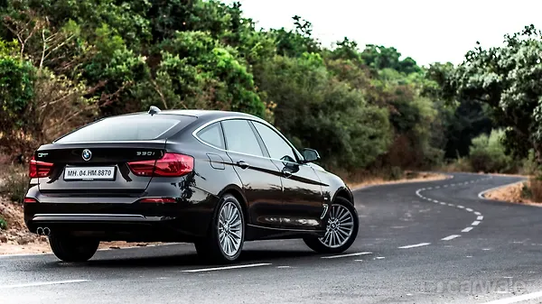 Discontinued 3 Series GT [2016-2021] 330i Luxury Line on road Price ...