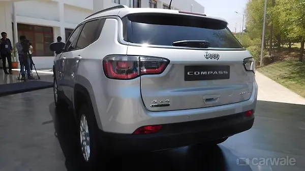 2017 Jeep Compass Picture Gallery - CarWale