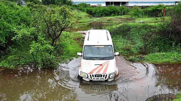 Surviving the trail: Mahindra Adventure Off-Road Training Academy - CarWale