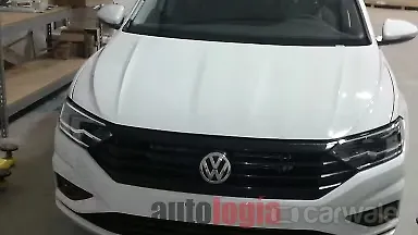 Next gen Volkswagen Jetta spied - CarWale