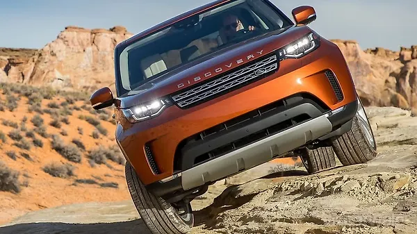 New Land Rover Discovery Picture Gallery - CarWale