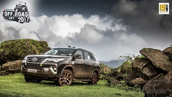Off-road day 2017: Toyota Fortuner Review - CarWale