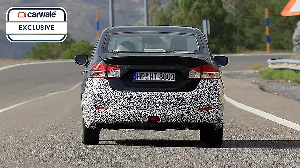 Exclusive! Maruti Ciaz facelift spied testing - CarWale