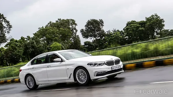 Discontinued 5 Series [2017-2021] 520d Luxury Line [2017-2019] on road ...