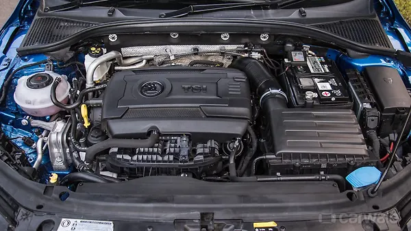 Skoda Octavia RS First Drive Review - CarWale