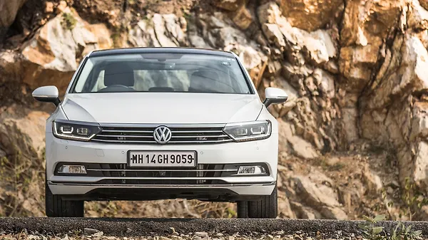 Volkswagen Passat Price (GST Rates), Images, Mileage, Colours - CarWale