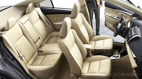 Toyota to showcase the Vios sedan at the Auto Expo - CarWale