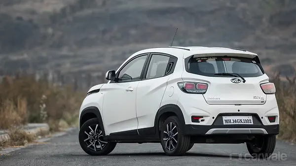 Mahindra KUV100 NXT Price - Images, Colours & Reviews - CarWale