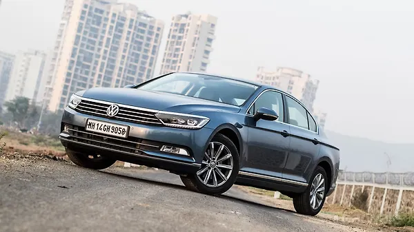 Volkswagen Passat Price - Images, Colors & Reviews - CarWale