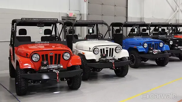 Mahindra Roxor off-roader Picture Gallery - CarWale