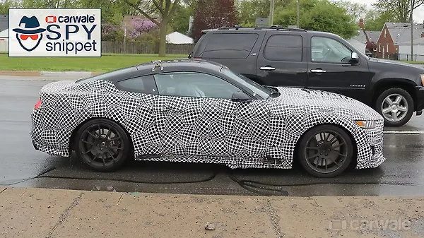 Ford Mustang Shelby GT500 spied ahead of official debut - CarWale