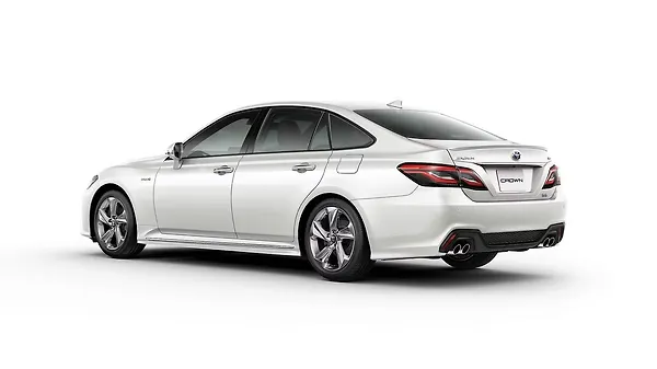 Toyota Crown enters 15th generation - CarWale