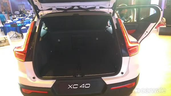 Volvo XC40 R-Design launch picture gallery - CarWale