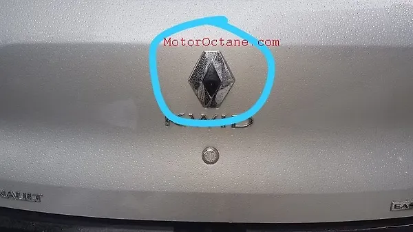 Updated Renault Kwid to get reverse parking camera - CarWale
