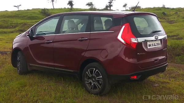 Mahindra Marazzo: Now in Pictures - CarWale