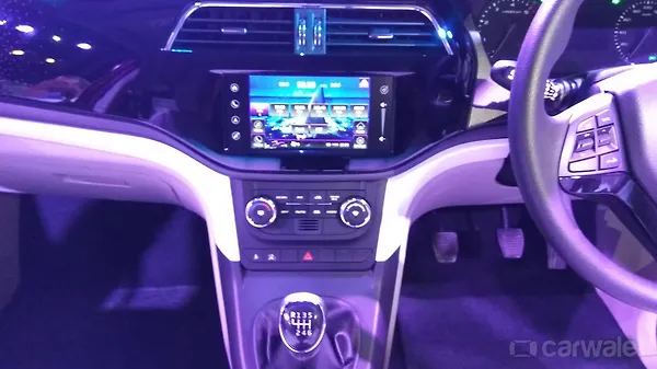 Mahindra Marazzo: Now in Pictures - CarWale