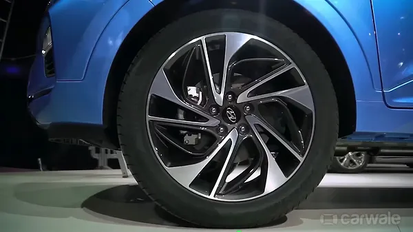 Hyundai Creta Diamond Edition Picture Gallery - CarWale