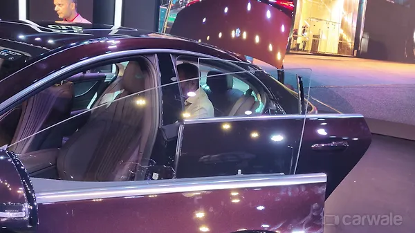 Mercedes CLS 300d: Now in Pictures - CarWale