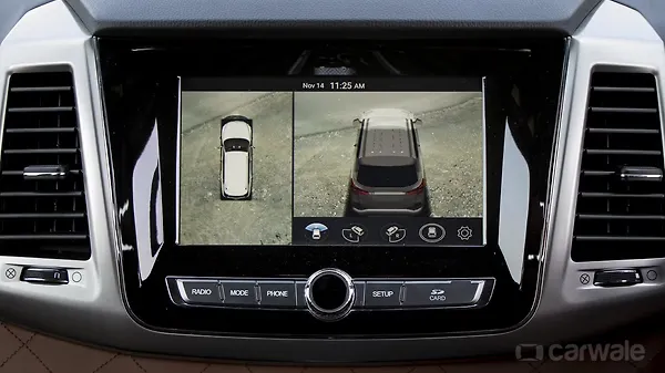 Top 6 interior highlights of the Mahindra Alturas G4 - CarWale