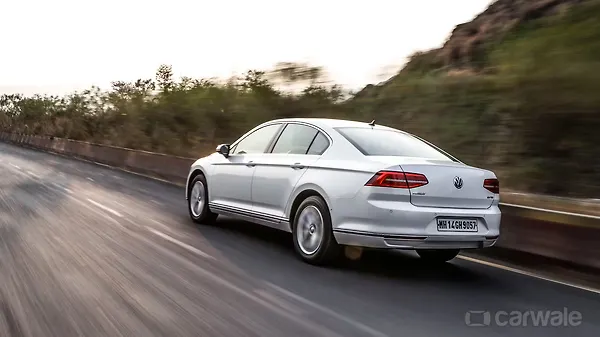 Living with the Volkswagen Passat - CarWale