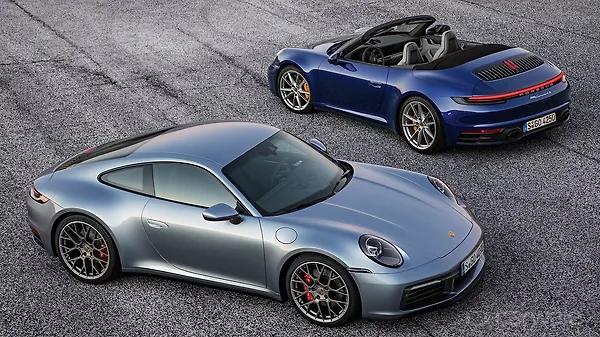 Drop-top Porsche 911 breaks cover with 444bhp - CarWale