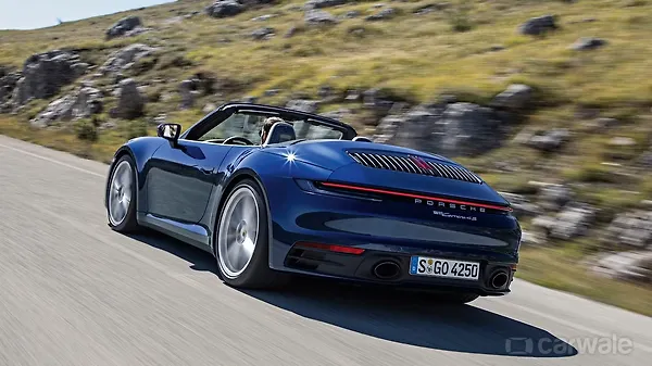 Drop-top Porsche 911 breaks cover with 444bhp - CarWale