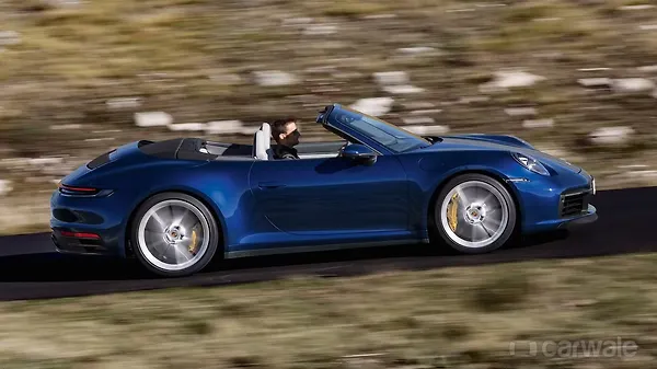 Drop-top Porsche 911 breaks cover with 444bhp - CarWale