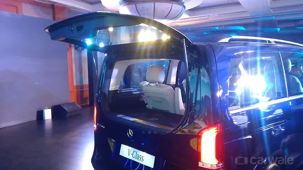 Mercedes-Benz V-Class: Now in pictures - CarWale