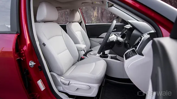 Mahindra XUV 300: Now in pictures - CarWale
