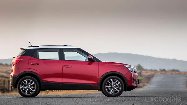 Mahindra XUV300 First Drive Review - CarWale