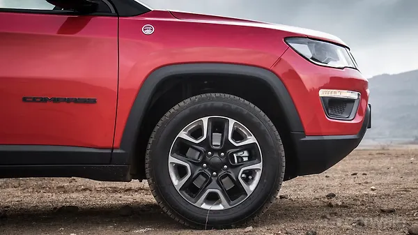 Jeep Compass Trailhawk - Now in pictures - CarWale