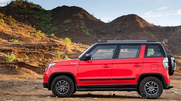 Mahindra TUV300 November 2019 Price, Images, Mileage & Colours - CarWale