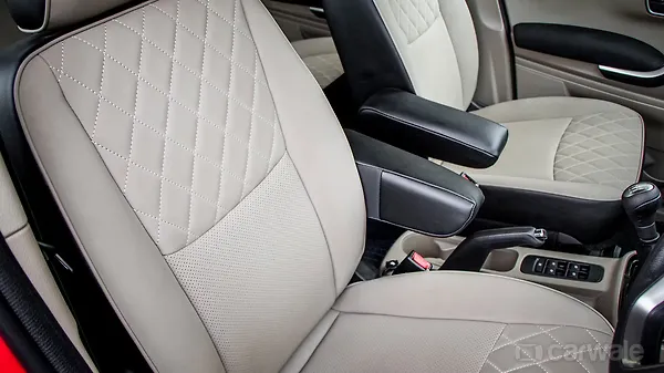 Mahindra TUV300 Price - Images, Colors & Reviews - CarWale