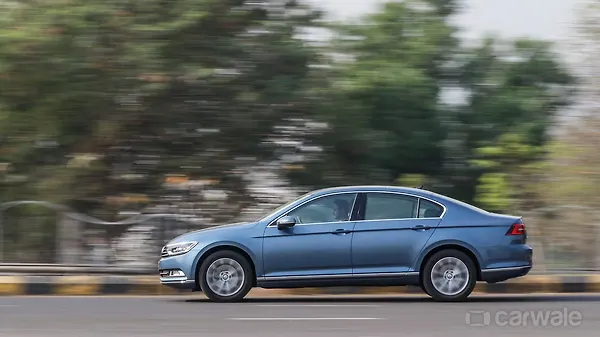 Volkswagen Passat Review: Pros and Cons - CarWale