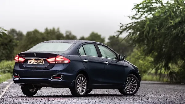 Maruti Suzuki Ciaz Price - Images, Colours & Reviews - CarWale