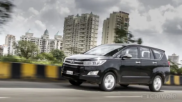 Toyota Innova Crysta Review: Pros and Cons - CarWale