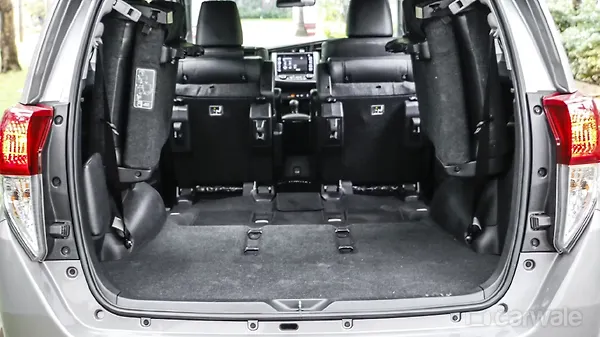 Toyota Innova Crysta Review: Pros and Cons - CarWale