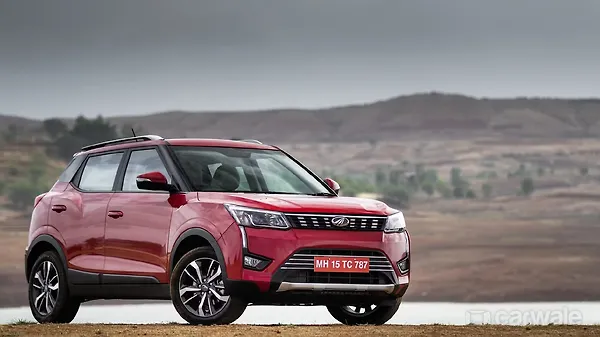 Mahindra XUV300 Review: Pros and Cons - CarWale