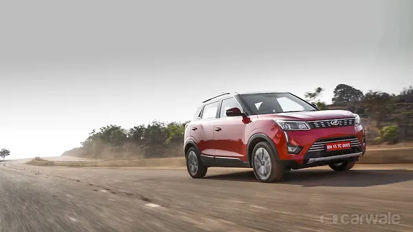 Mahindra XUV300 Review: Pros and Cons - CarWale