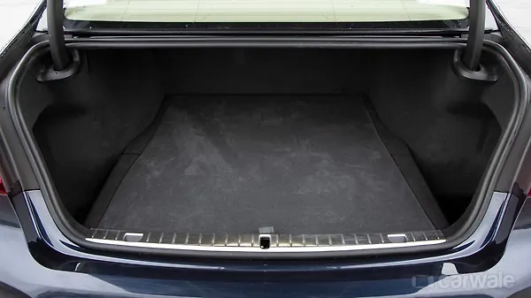 BMW 7 Series Price - Images, Colours & Reviews - CarWale