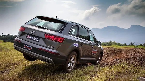CarWale Off-Road day 2019 - Audi Q7 - CarWale