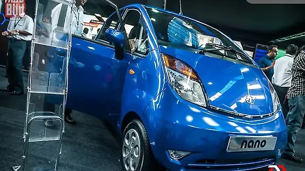 Tata Nano Price (GST Rates), Images, Mileage, Colours - CarWale