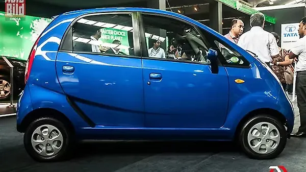 Tata Nano Price (GST Rates), Images, Mileage, Colours - CarWale