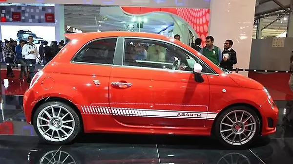 Fiat Abarth 595 Price, Images, Colors & Reviews - CarWale