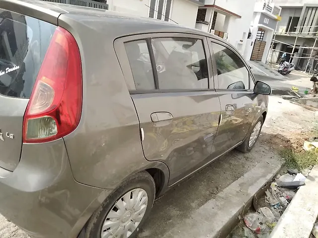 Chevrolet Sail Uva Sandrift Grey