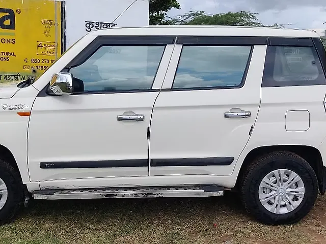 Used 2018 Mahindra TUV300 [2015-2019] T4 Plus for sale in Barwani at Rs ...