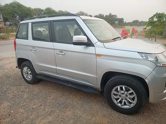 Used 2017 Mahindra TUV300 [2015-2019] T8 for sale in Jalaun at Rs.6 ...