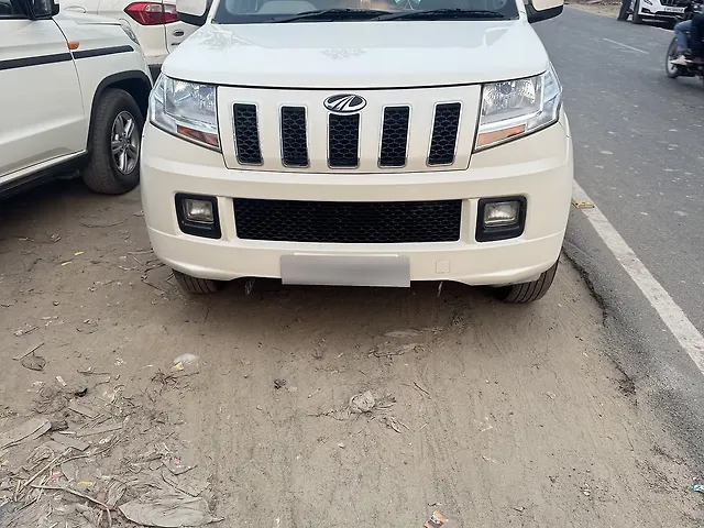 Used 2017 Mahindra TUV300 [2015-2019] T6 for sale in Basti at Rs.6,00 ...