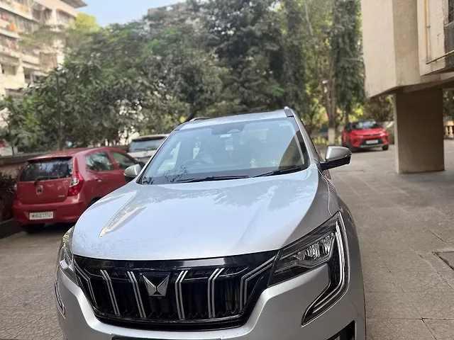 Used 2023 Mahindra Old Generation XUV700 AX 7 Luxury Pack Petrol AT 7 ...