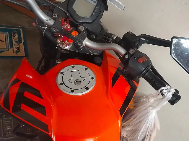 Used 2020 KTM 125 Duke Standard for sale in Lucknow at Rs.2,040 - BikeWale